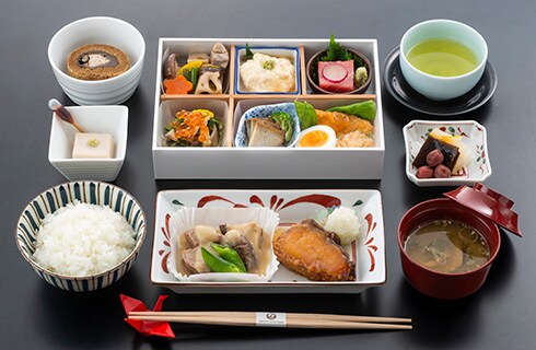 Inflight dining (JAL Business Class) - JAL International Flights