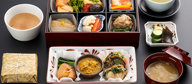Inflight dining (JAL Business Class) - JAL International Flights