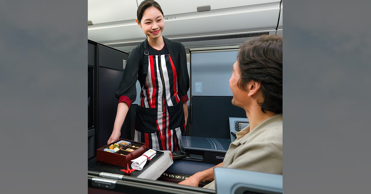 Inflight services on JAL international flights