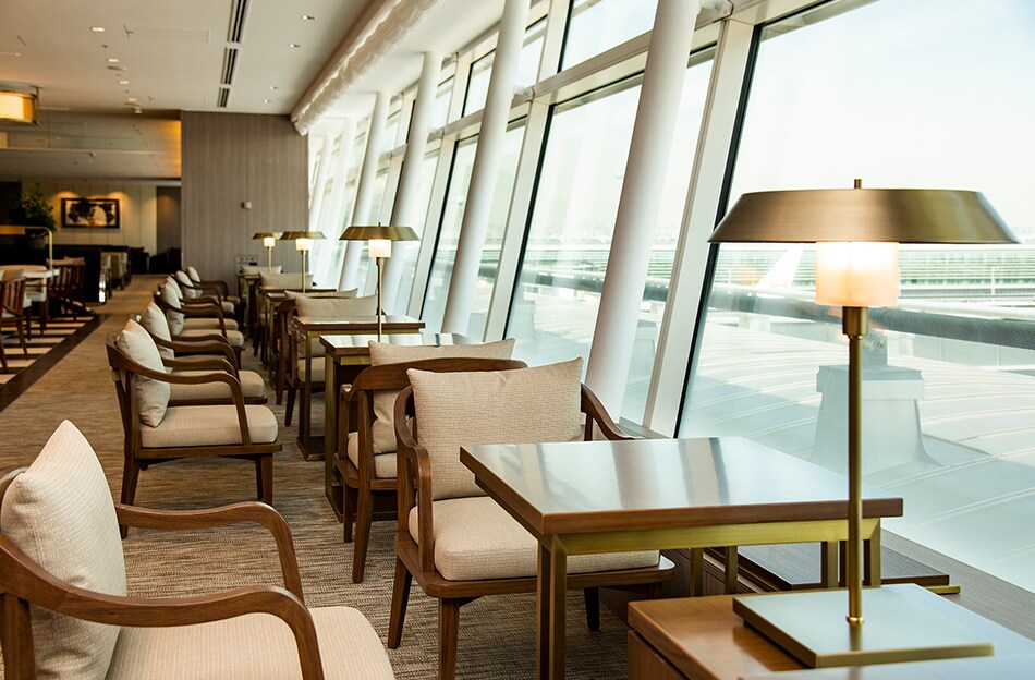 Tokyo International Airport [Haneda] JAL First Class Lounge - JAL