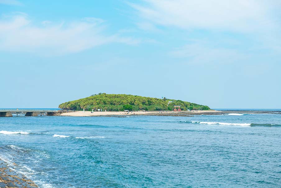 Watersports Paradise: Surf, Hike, and Paddle in Miyazaki - JAPAN ...